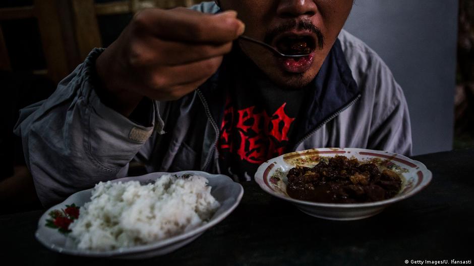 Ketika Indonesia Keranjingan Daging Anjing – DW – 02.08.2017