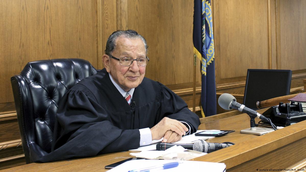 Folksy judge becomes internet sensation