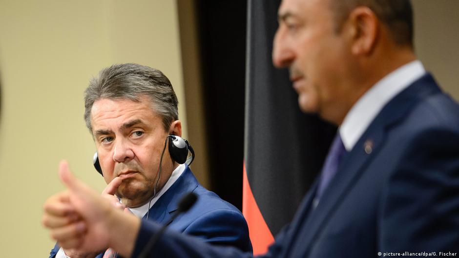 Turkey tells Berlin to 'mind its own business' – DW – 09/04/2017