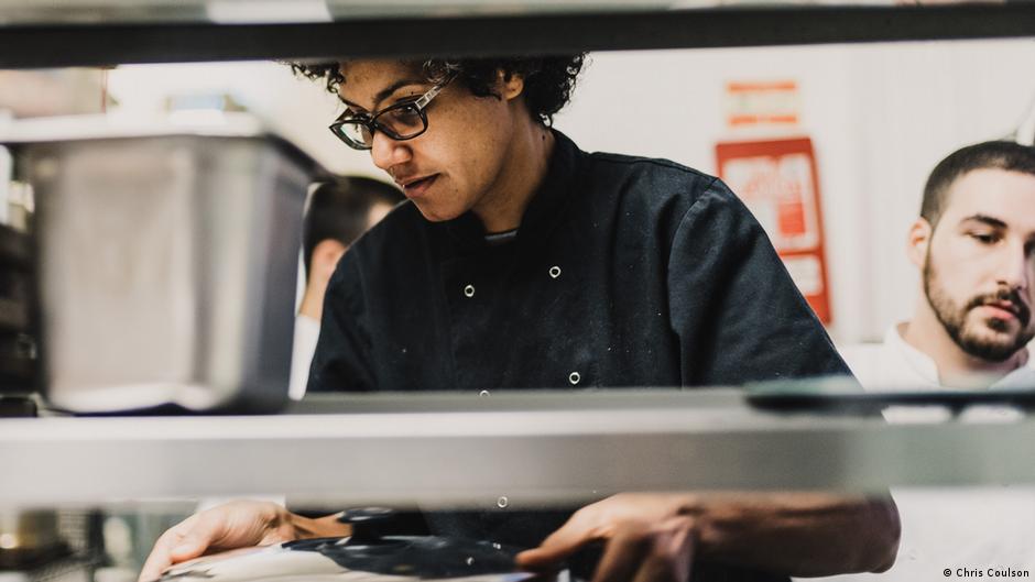 Pulse: Ghanaian Chef in London makes African food trendy – DW – 10/18/2017