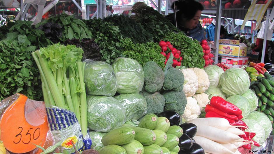 Poor eating habits killing millions globally, study says – DW – 04/04/2019