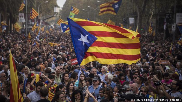 Thousands of Basque protesters take sides in Catalonia dispute | News ...