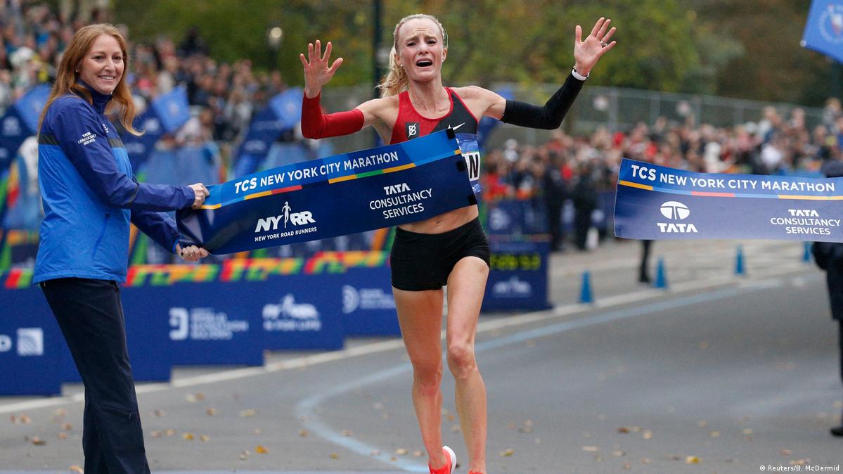 Flanagan first American woman to win NY Marathon in 40 years – DW – 11 ...
