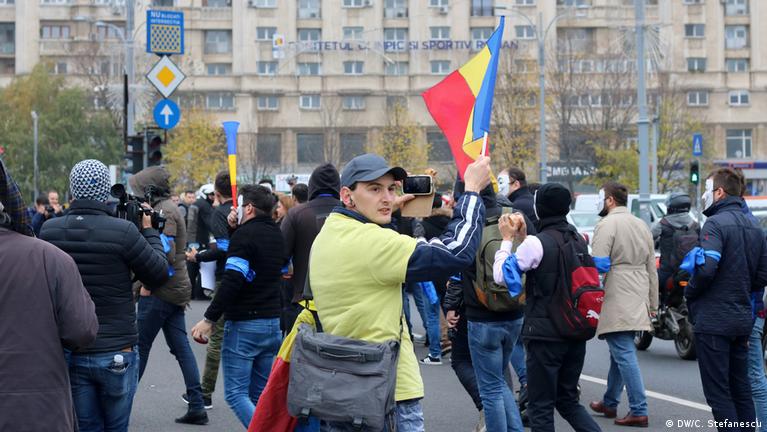 Romania fights back against sham reforms – DW – 11/09/2017