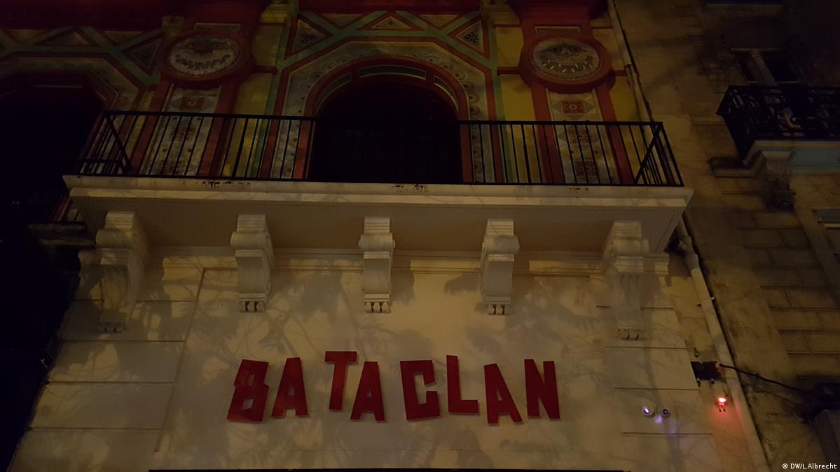 Two years after Bataclan terror attacks France 'must forget' – DW – 11 ...