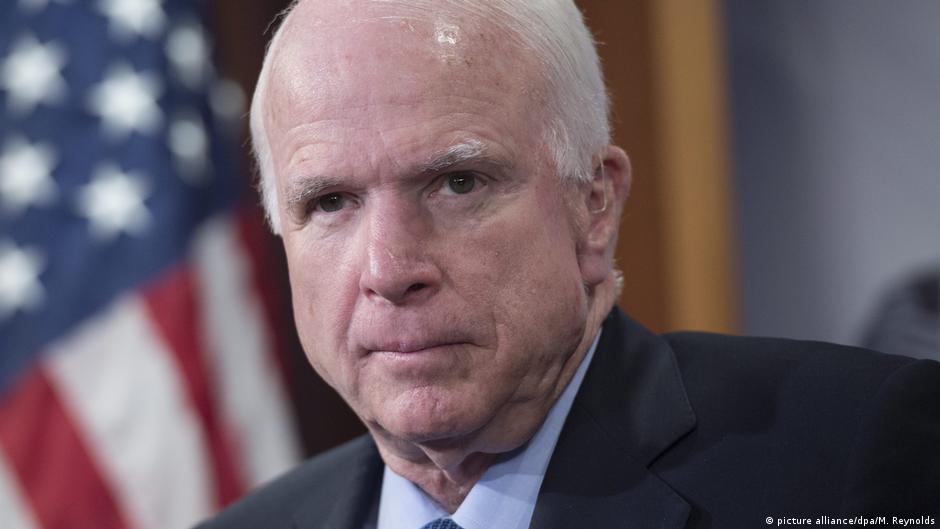 McCain halts brain cancer treatment – DW – 08/24/2018