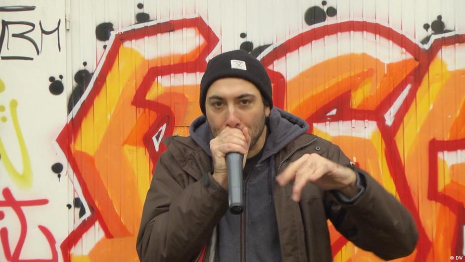 Phenomenal beatboxer Daniel Mandolini – DW – 11/25/2017