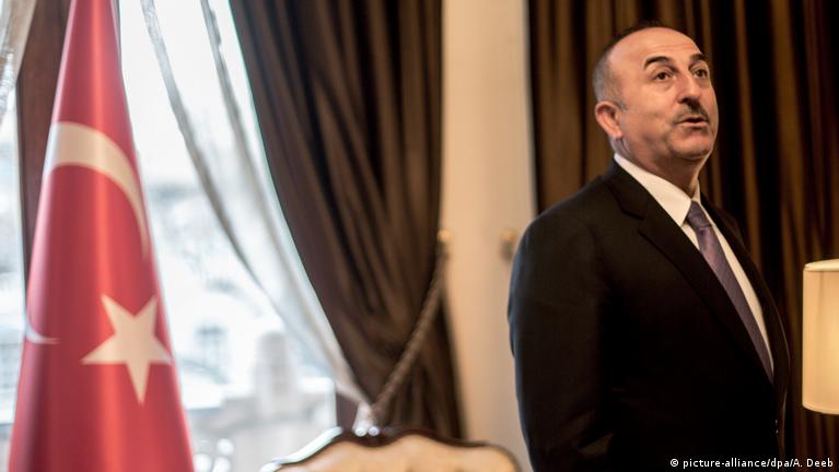 Turkish foreign minister seeks thaw in ties to Germany
