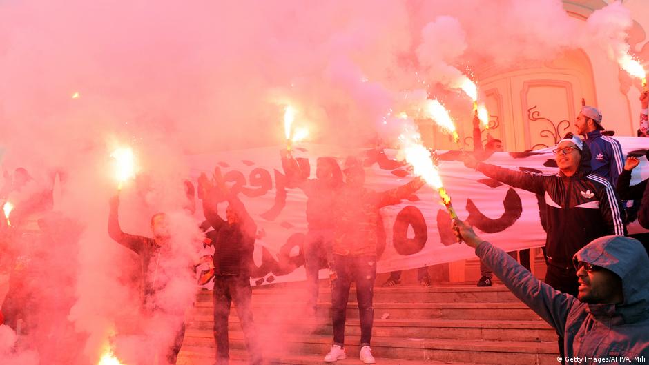 Protests in Tunisia on Arab Spring anniversary – DW – 01/14/2018