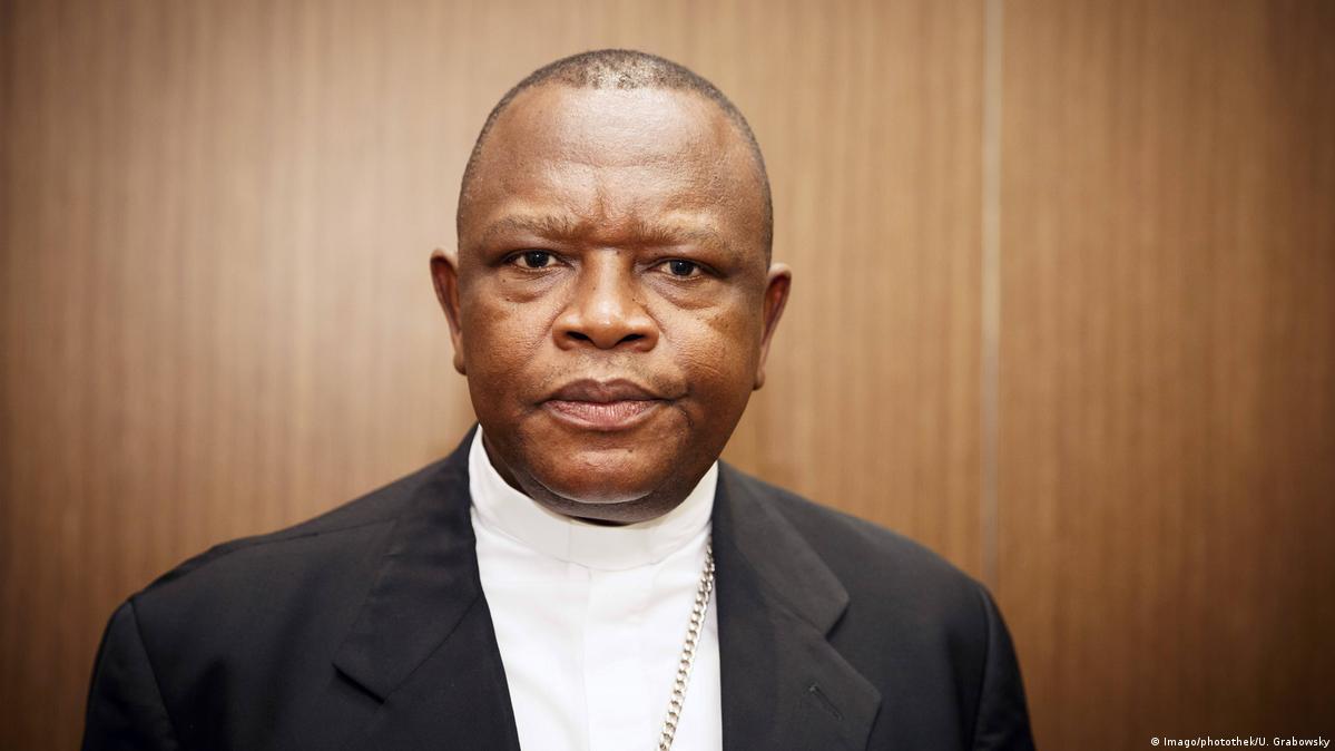 Le pourquoi de la colère de Mgr Fridolin Ambongo en RDC – DW – 28/10/2021