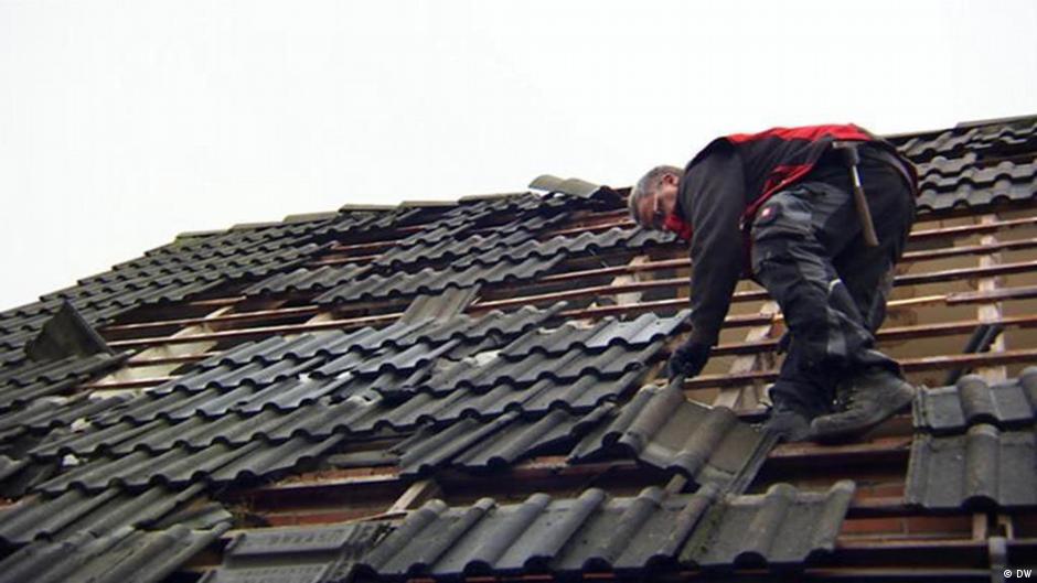 Lots of work, not enough workers – DW – 02/13/2018