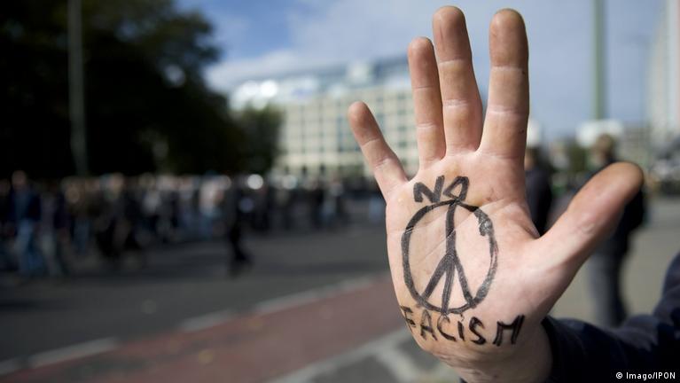 Símbolos nazis: ¿cuáles están prohibidos en Alemania? – DW – 30/08/2018