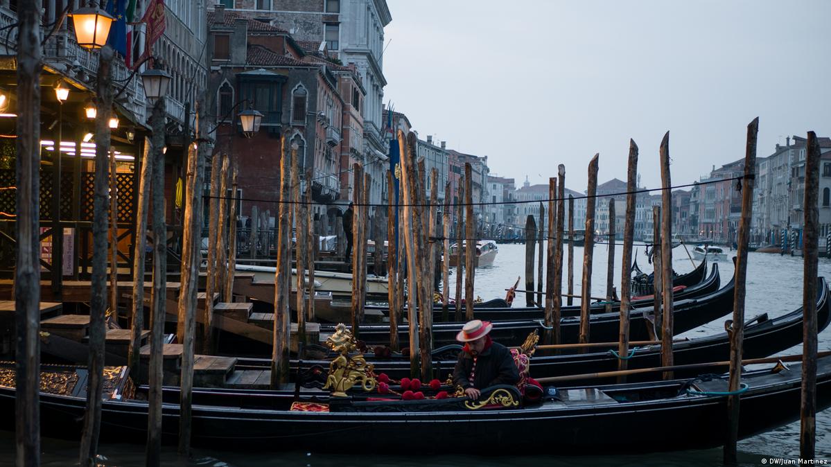 В водах Венеции погибло три человека – DW – 05.08.2018