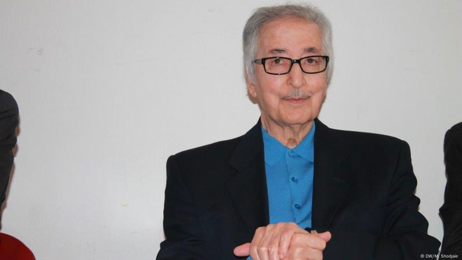 تصاویری از ابوالحسن بنی‌صدر، نخستین رئیس‌جمهوری ایران Dw ۱۴۰۰ ۷ ۱۷