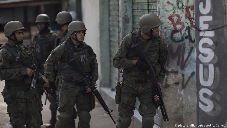 Brasil: militares para acabar con las guerras de pandillas