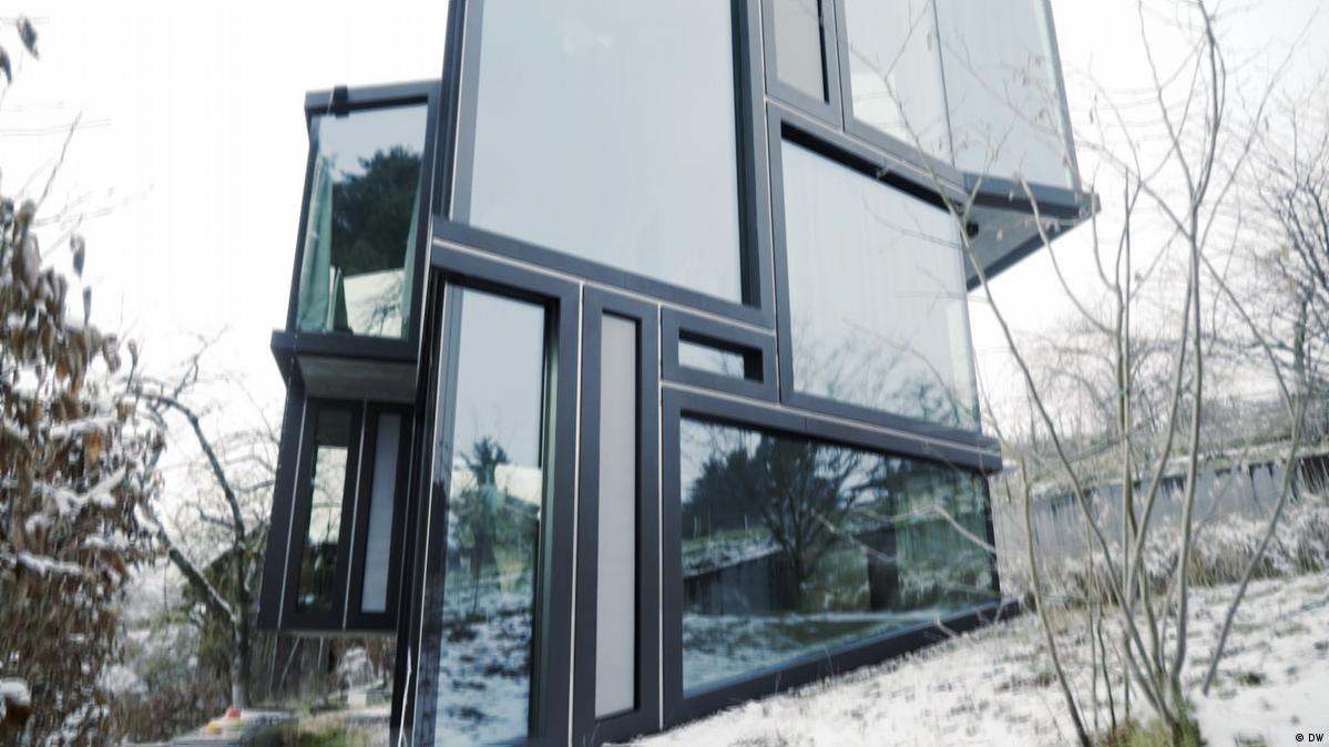 Living in a glass house in Zurich – DW – 11/07/2018