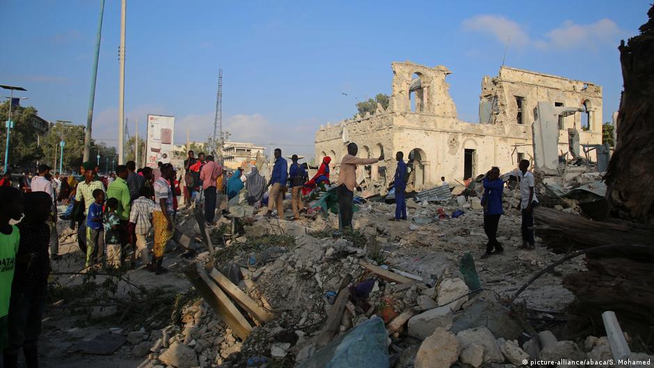 Death toll mounts after Mogadishu palace attack – DW – 02/24/2018