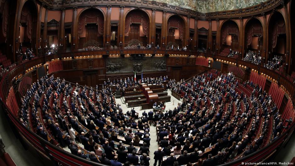 Italia: M5S y Forza Italia presidirán cámaras del Parlamento