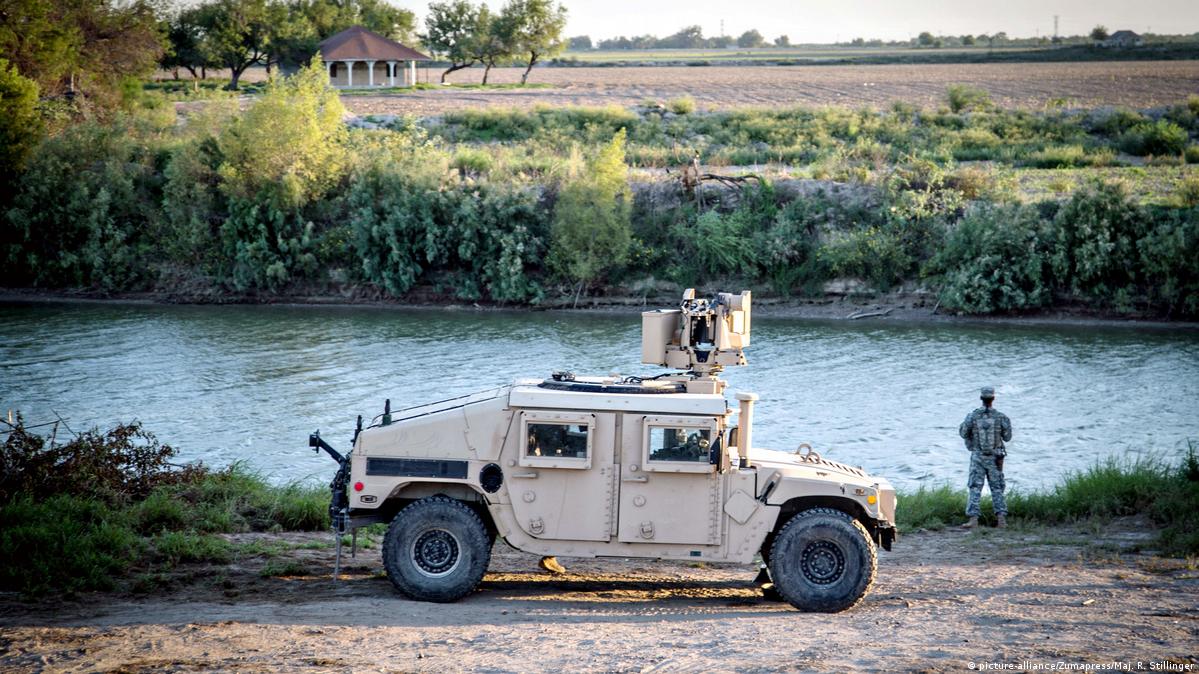 Texas and Arizona deploy troops to Mexico border – DW – 04/07/2018