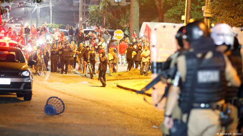 Jueza analizará petición de Policía de traslado de Lula – DW – 24/04/2018