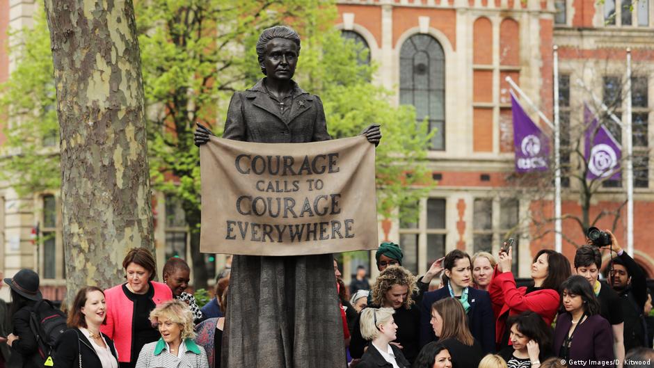 London's Parliament Square gets first female statue – DW – 04/24/2018