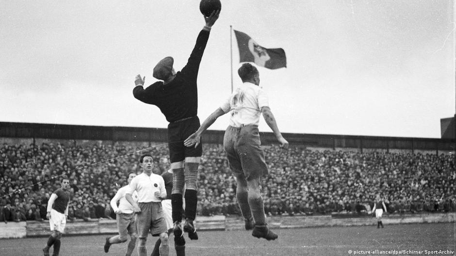 Was Karlsruhe football team punished by Nazis? – DW – 05/27/2018