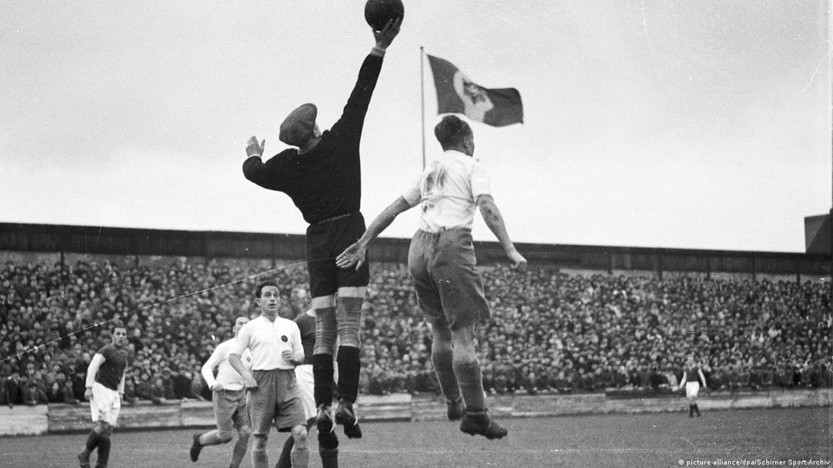 Was Karlsruhe football team punished by Nazis? – DW – 05/27/2018
