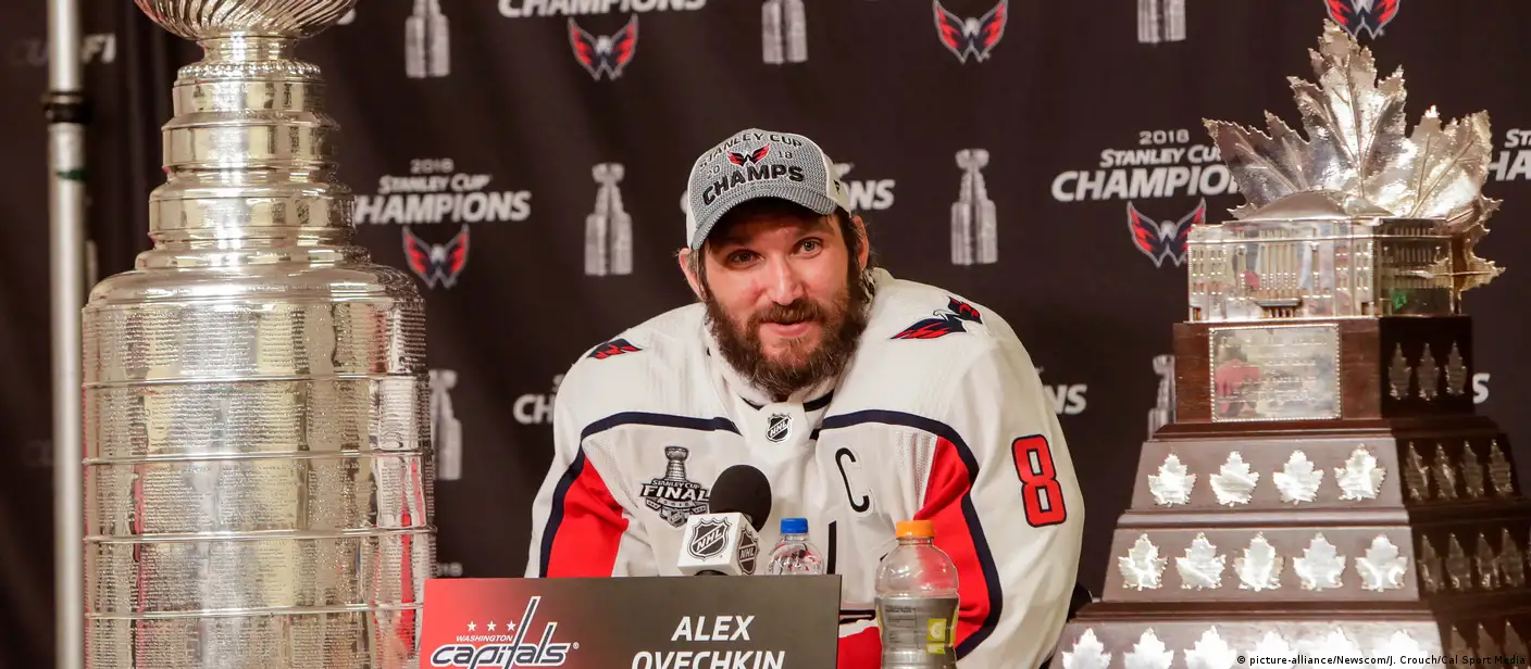 Hockey Flash Capitals Stanley Cup Ovechkin Scores 878th Career Goal