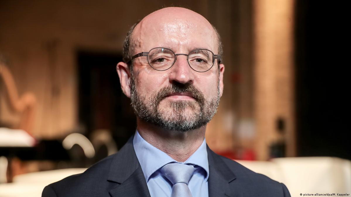 prof. dr Matijas Roe – DW