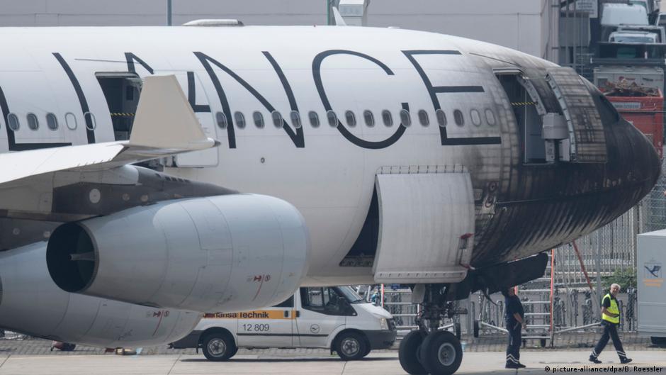 Lufthansa plane catches fire at Frankfurt Airport – DW – 06/11/2018