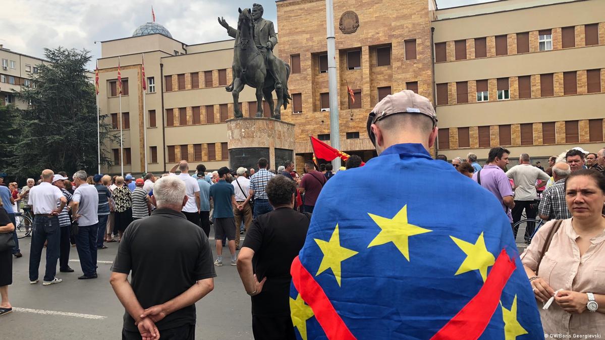 Македонскиот расцеп пред референдумот и задачите на владата – DW – 6.08 ...
