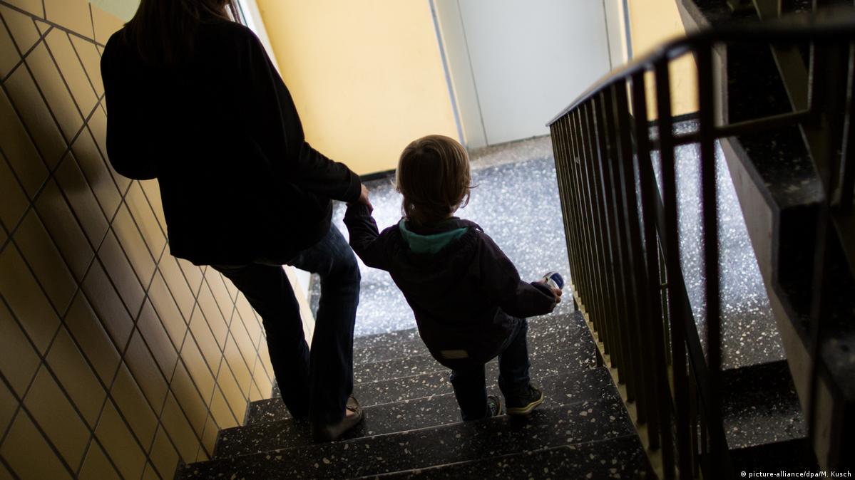 Risk of poverty at new high in Germany: report