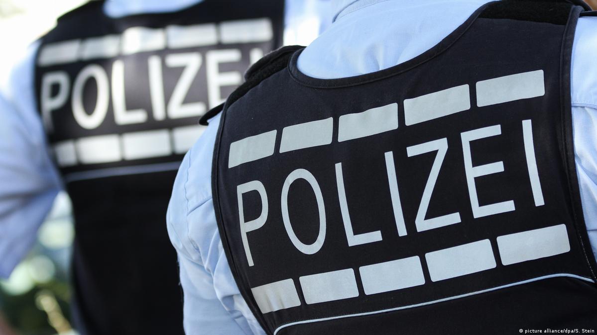 How German police cadets learn to confront racism – DW – 10/06/2020