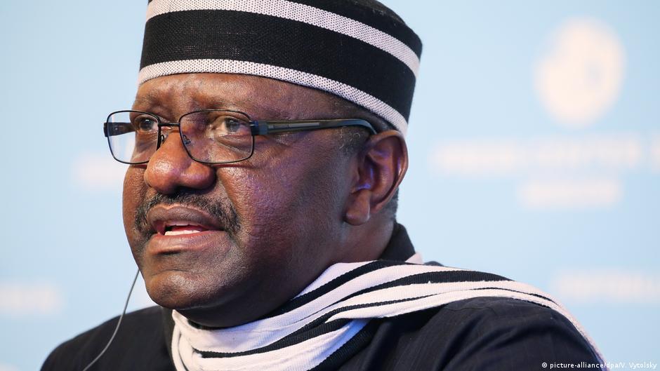 Nigerian World Cup fans ordered to go back after the finals – DW – 07 ...