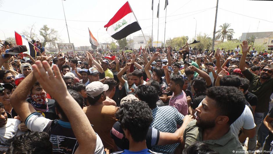 Basra protests gather pace in Iraq – DW – 07/16/2018
