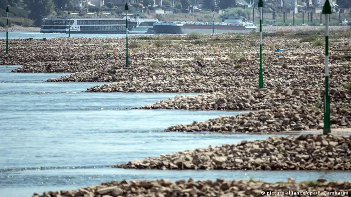 German heat wave in 2018 exposed sandbanks, rocks and vegetation in the ...