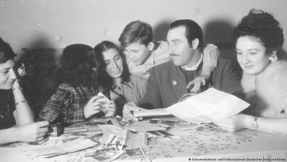 Η κόλαση των Σίντι και Ρομά στο Άουσβιτς – DW – 02/08/2018