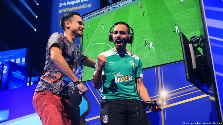Does the eSports World Cup compare to football? – DW – 08/04/2018