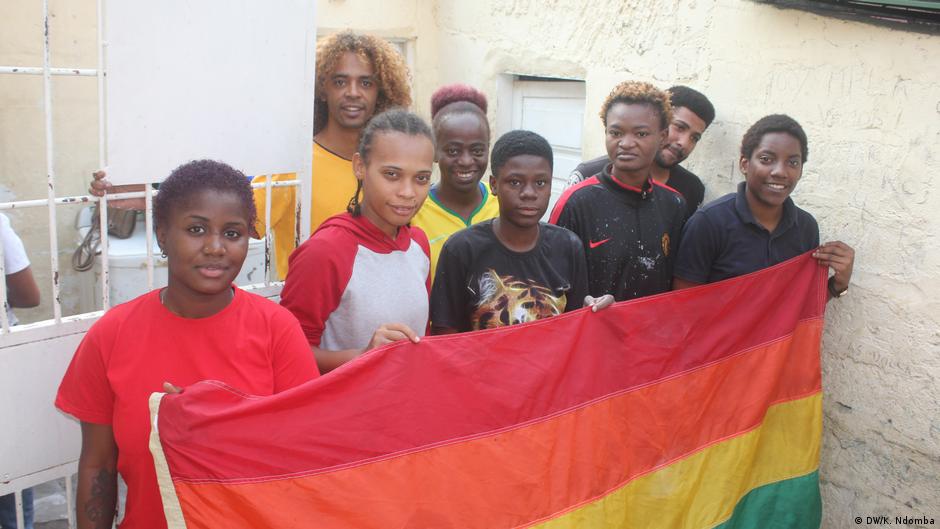 Primeira associação LGBT em Angola espera mudanças – DW – 06/08/2018