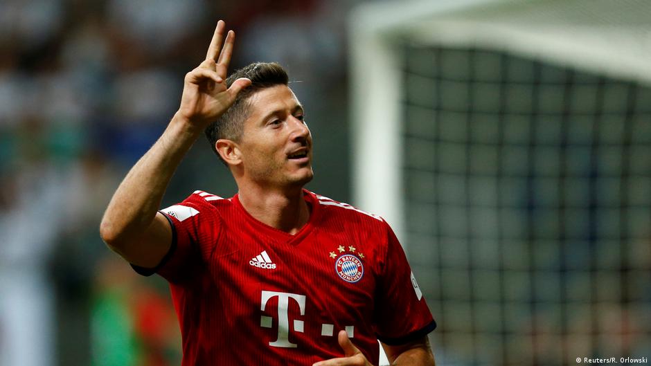 Lewandowski treble leads Bayern to Super Cup win – DW – 08/13/2018