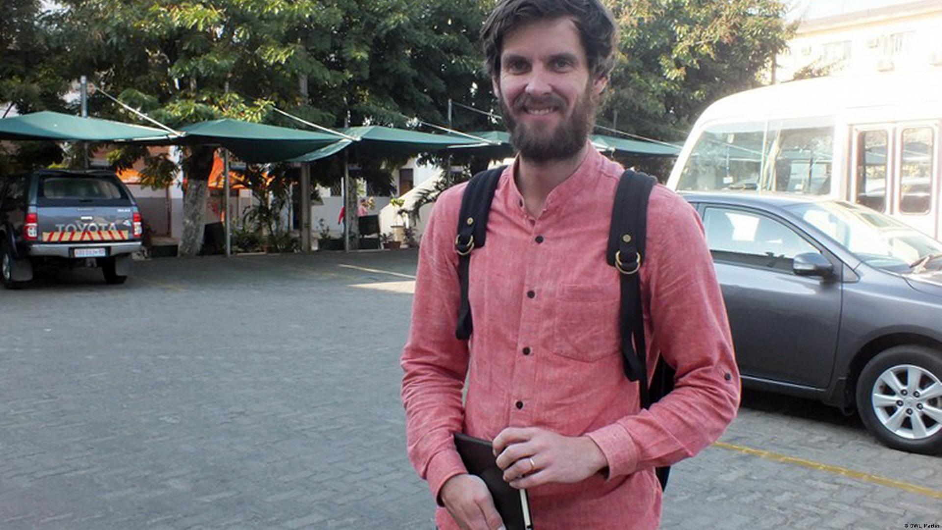 Mozambique deports British journalist Tom Bowker