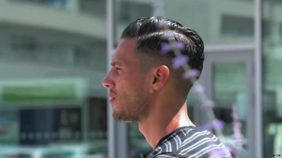 France's second-class heroes – DW – 08/23/2018