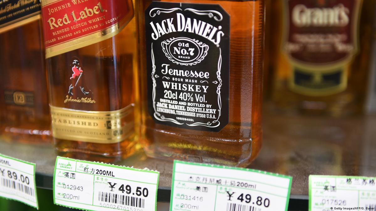 Startups battle to beat fake booze – DW – 12/31/2018