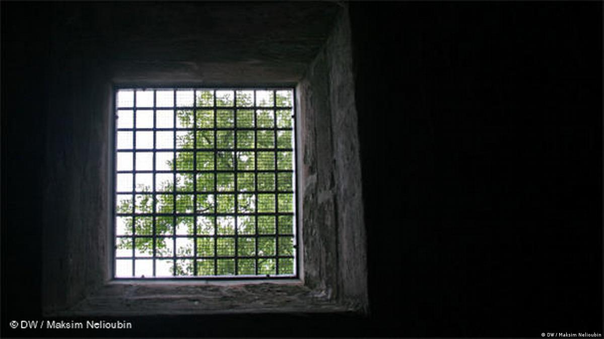 Morte de Nini Satar: História de crime, política e negócios – DW – 28 ...