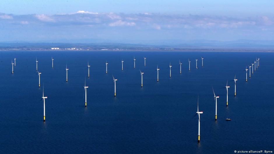 World's largest offshore wind farm opens – DW – 09/06/2018