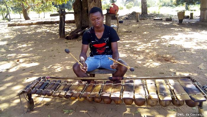 Tempos difíceis para a timbila de Moçambique | Mediateca – Todo o ...