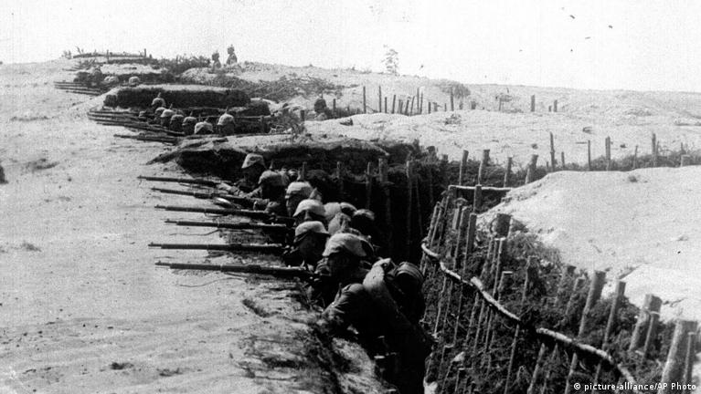 New exhibit traces war's long and brutal evolution
