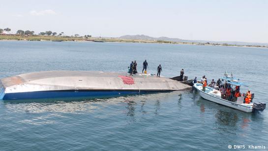 Naufrágio no Lago Vitória: Número de mortos sobe para 209 – DW – 22/09/2018