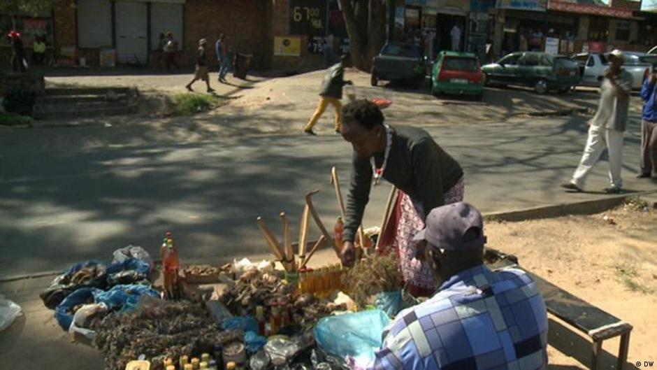 South Africa: Muti - a threat to nature – DW – 10/05/2018