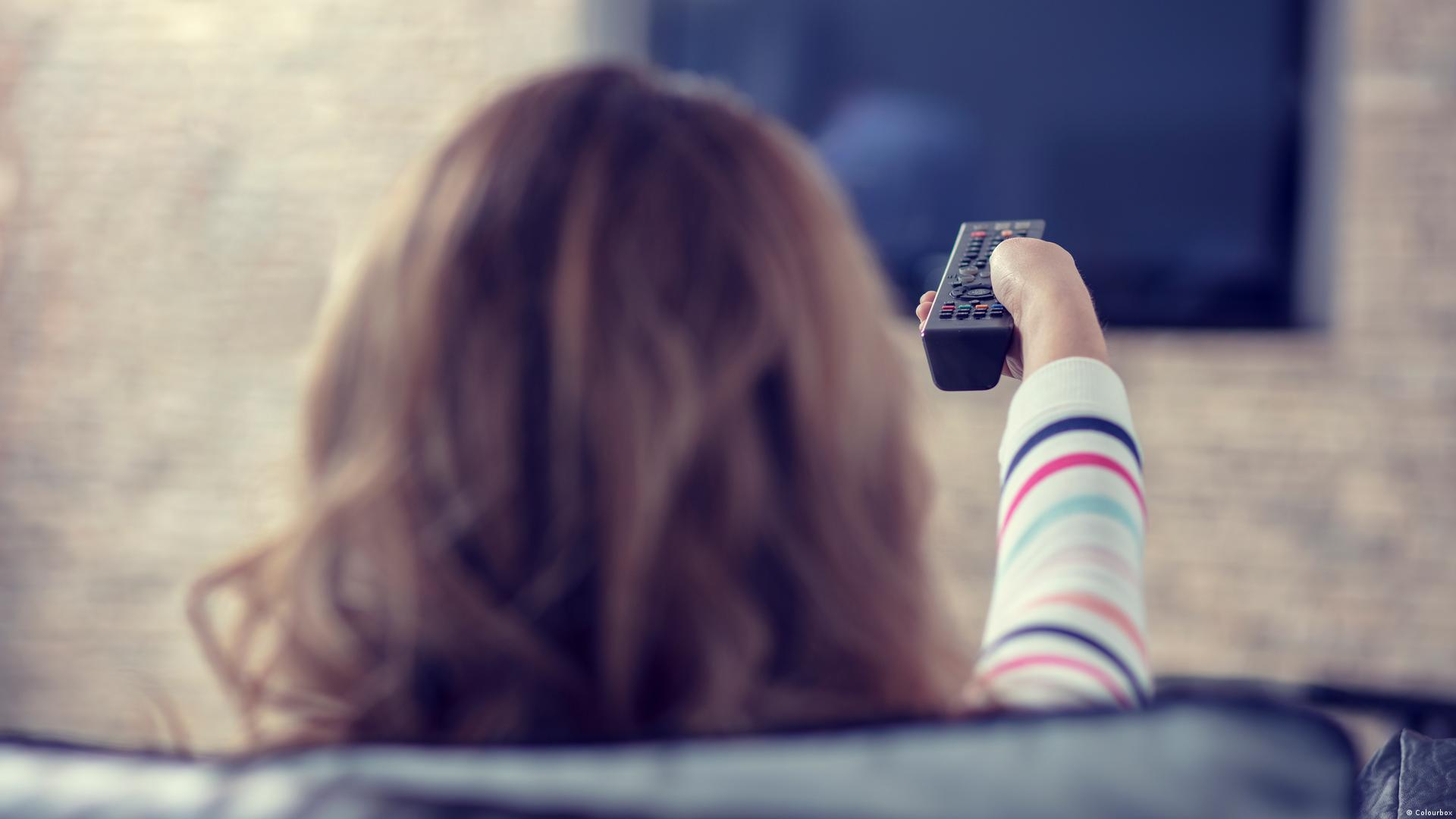 Fact-checking fact sheets: Myth-busting and infotainment